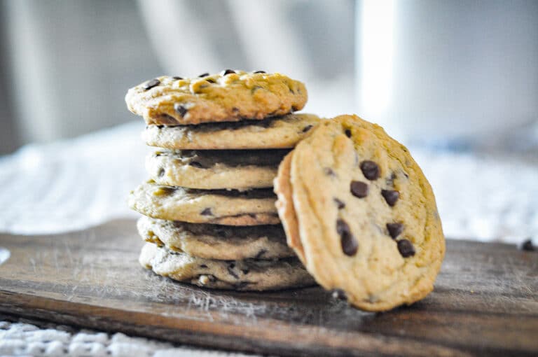 Mini Chocolate Chip Cookies: American Classic | Lizzy Loves Food